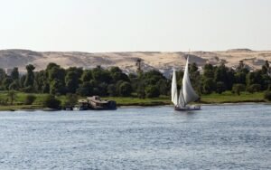 Discover Egypt: Your Ultimate Travel Guide - TravelsJinn